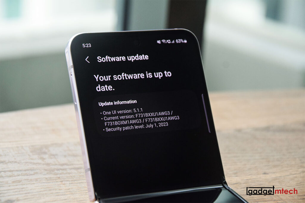 Samsung Galaxy Z Flip5 Review — GadgetMTech